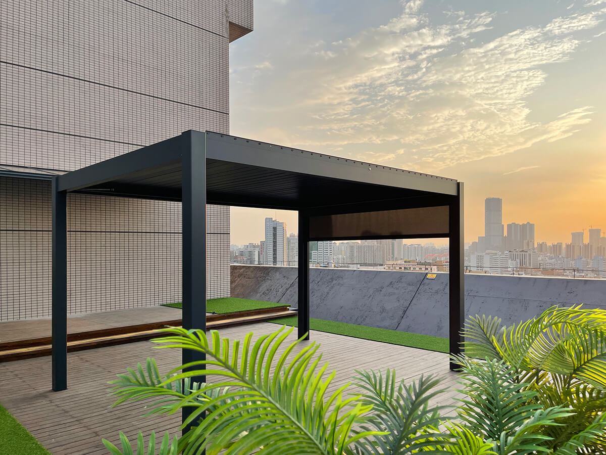 Electronic Motorised Aluminium Pergolas – Woodlark Garden Luxury